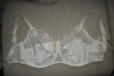 SIZE 30J BEAUTIFUL FANTASIE IVORY BRA 7901VN SATINY SHEER EMBROIDERED ...