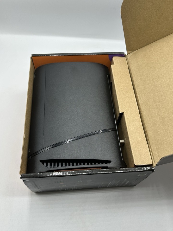 ARRIS G18 Surfboard Wi-Fi Cable Modem AX1800 Dual Band Wi-Fi 6 NEW OPEN ...