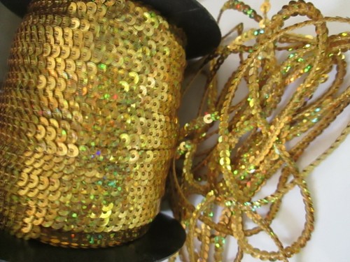 10 Meter Sequins Tip Elegante Trims Gold Holo 4mm Washable 0,19 ...