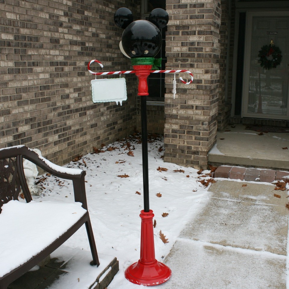 Walt Disney Mickey Mouse 6’ Tall Light-up Head Merry Christmas Street ...