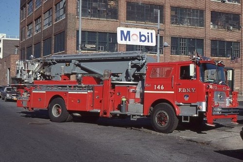 New York City FDNY Tower Ladder 146 1980 Mack CF Baker 75 - Fire ...