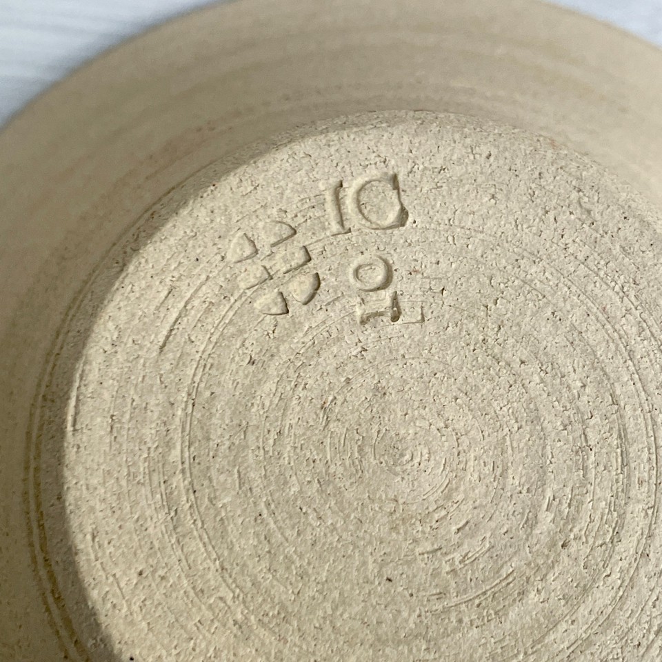 Contemporary Studio Pottery Incised 14cm Bowl Dish Impressed I C signed ...