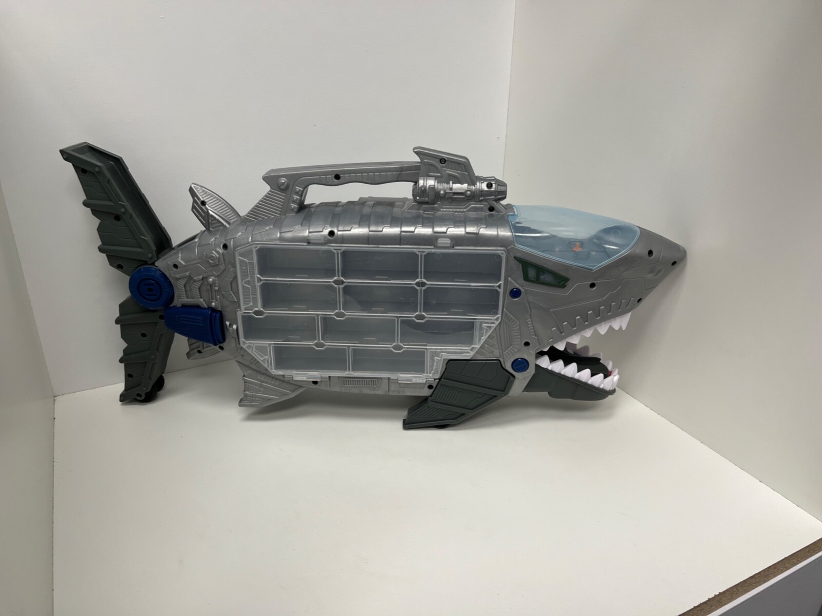 Kid Connection Shark TRANSPORTER Play Set 18 Pieces Kids for sale ...