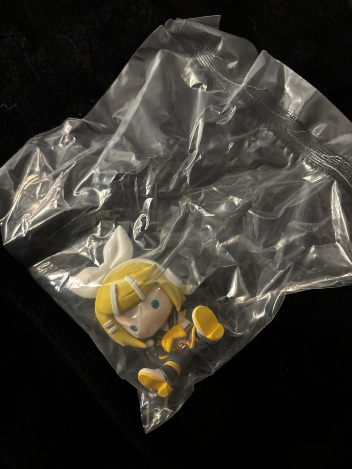 Vocaloid Re-Ment Petadoll Blind Box - Kagamine Rin in Plastic | eBay