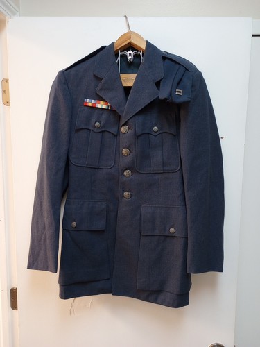 Vtg US Air Force Captain Dress Blue Service Jacket Coat & Cap | eBay