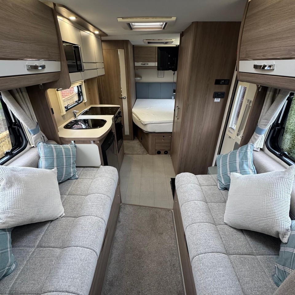 Elddis Compass Avantgarde 155 Rear Fixed Bed 4 Berth 4 Seatbelts | eBay UK