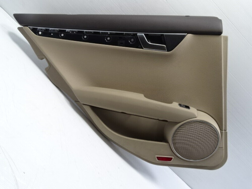 13 Mercedes W204 C250 door panel, left rear, beige, 2047305062, sedan ...