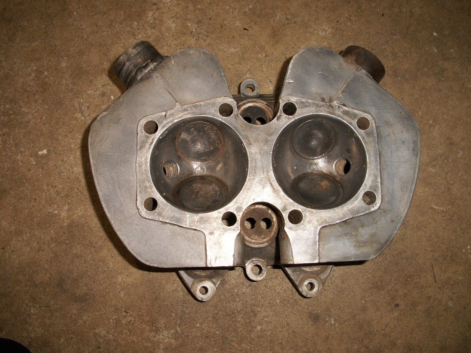 Triumph Cylinder Head E6851 T100 500cc Single Carburetor | eBay