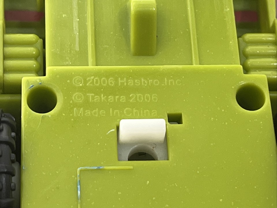 Takara Hasbro 2006 Transformers Green Autobot Ratchet Assault Hummer ...