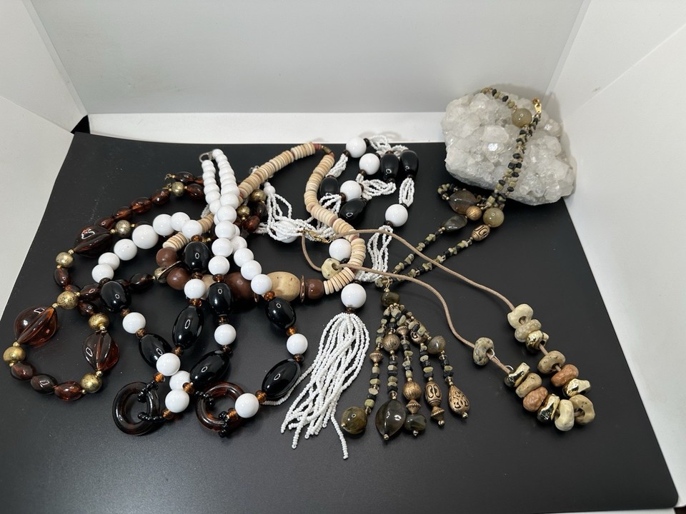 Lot Vintage Lucite/Glass Necklaces Great For Resale/Craft/Wear Med Flat ...