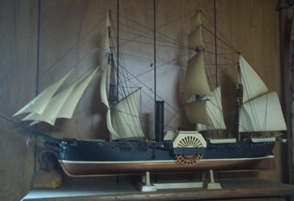 Vintage Monogram 1/150 Scale Susquehanna Ship Plastic Model Kit | eBay