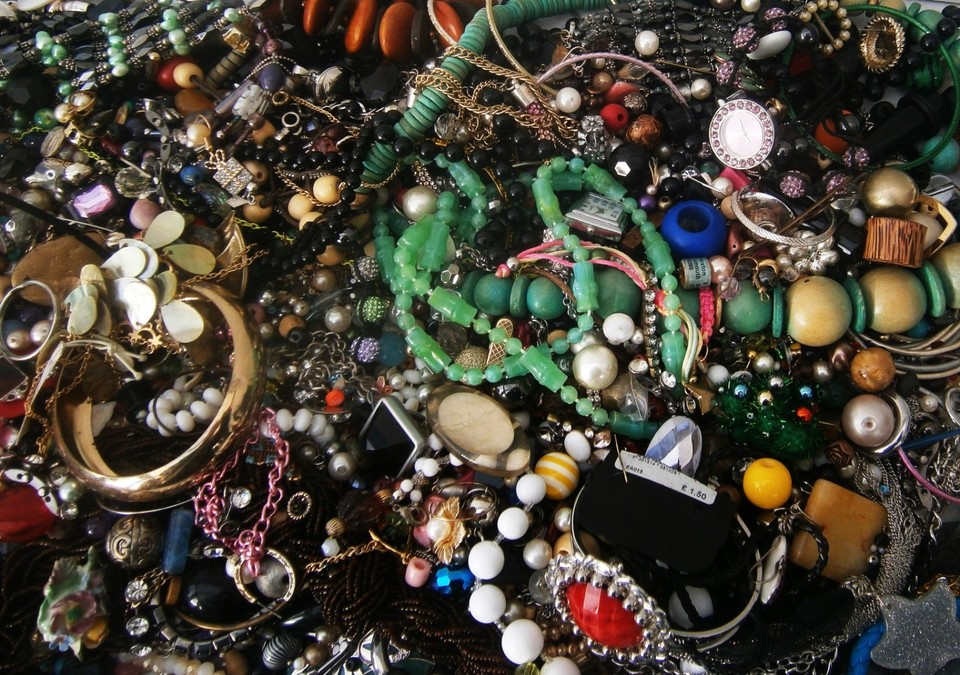 C48) Large Job Lot of Broken Vintage & Modern Jewellery over 5kg | eBay UK