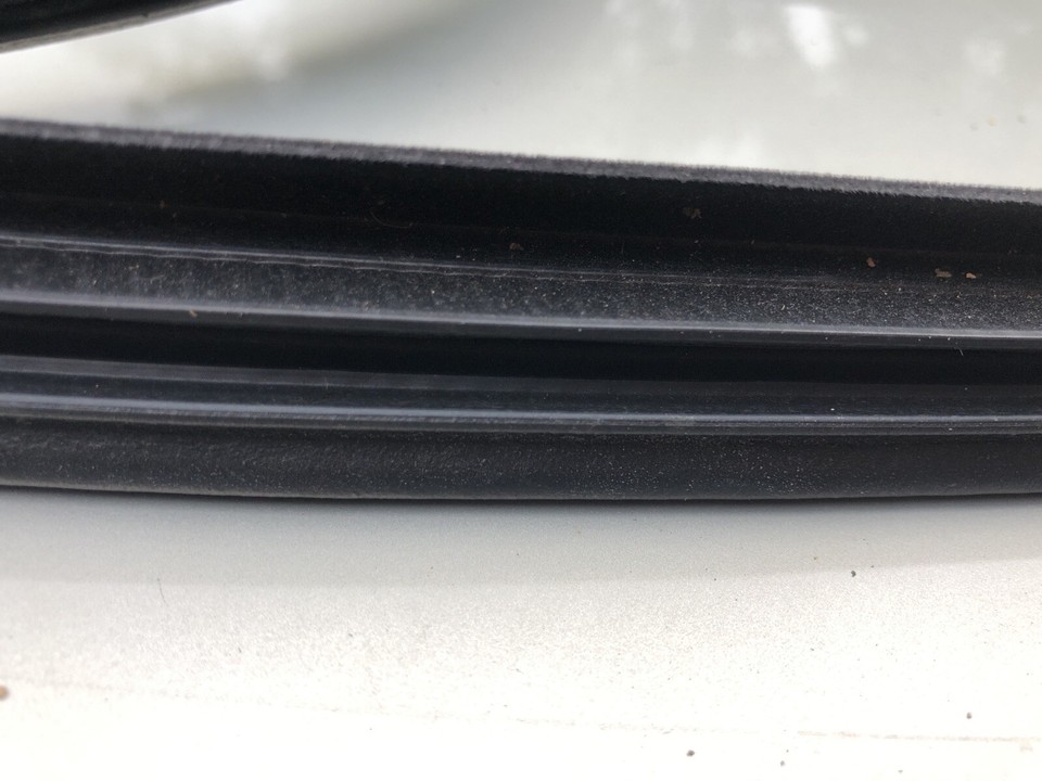 Volvo V70 XC70 V70R Left Rear Door Weatherstrip Seal on Body | eBay