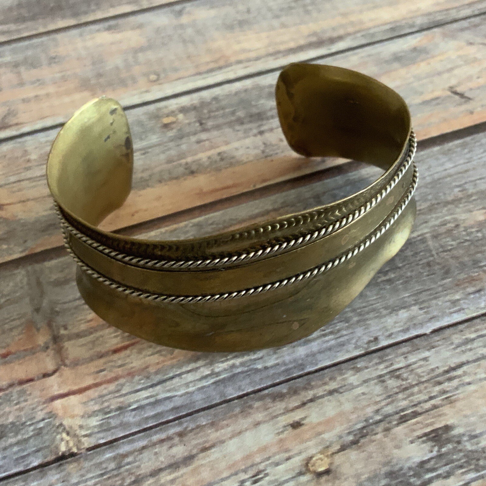 Vintage rustic brutalist brass cuff bracelet - Gem