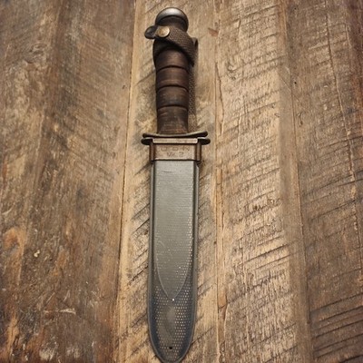 WWII KA-BAR USN Mark 2 Commando Fighting Knife & US Navy Scabbard 4th ...