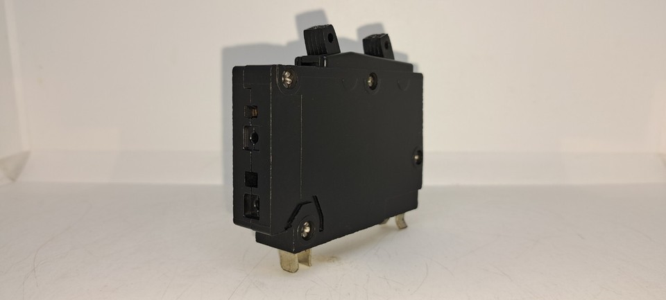 Square D QO2020 20 Amp 1 Pole Push-in Wire Piggy Back Metal Clip ...