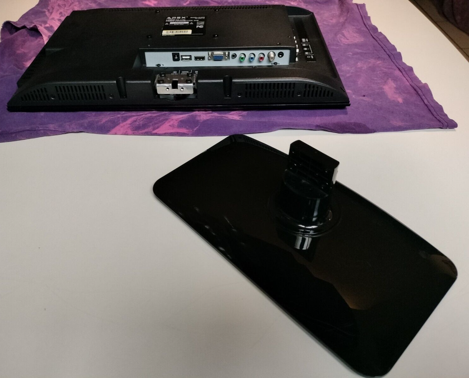 BUNDLE! TESTED HARD TO FIND! APEX LE1910,19" Class LED-LCD HDTV/PC ...