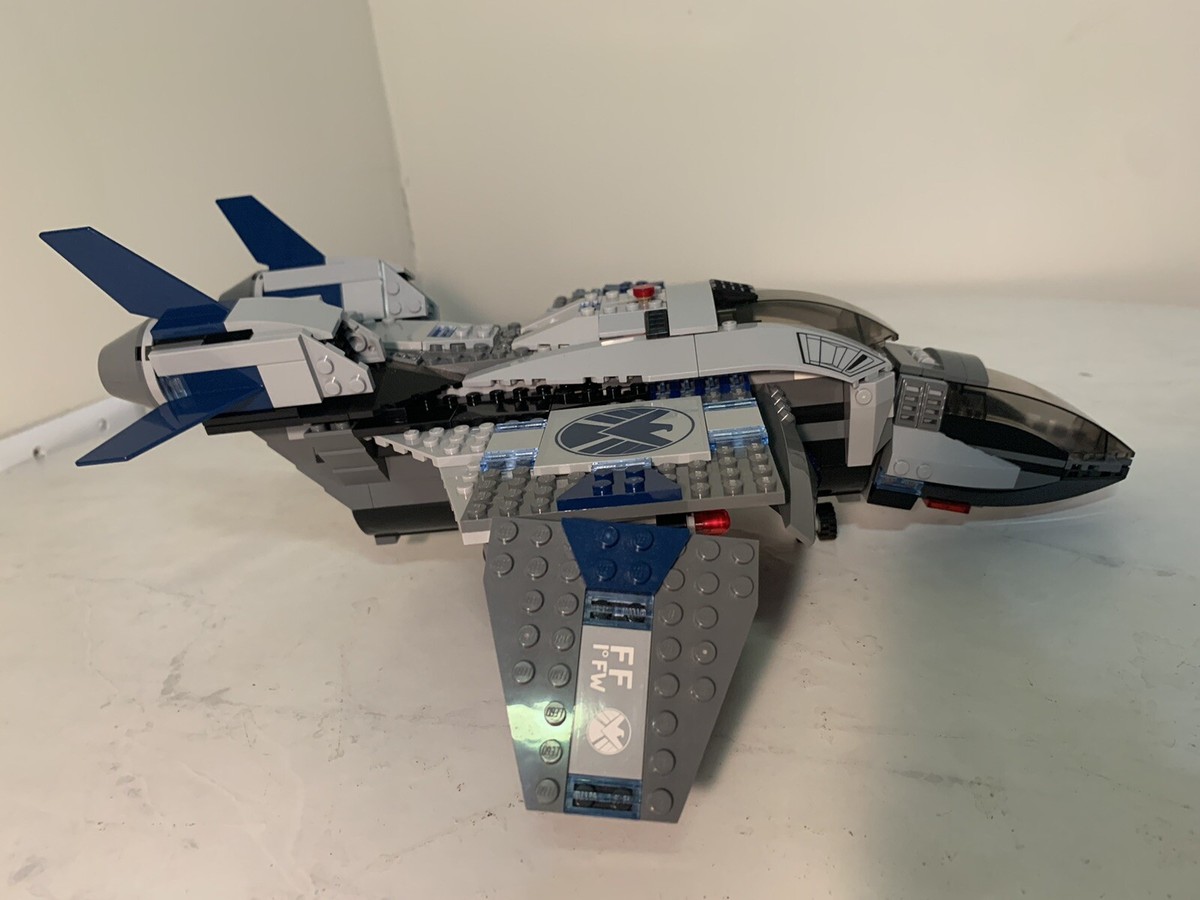 Lego Avengers Quinjet Aerial Battle