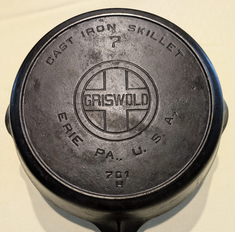 GRISWOLD #7 Cast Iron Skillet Pan with Heat Ring in Great Vintage ...