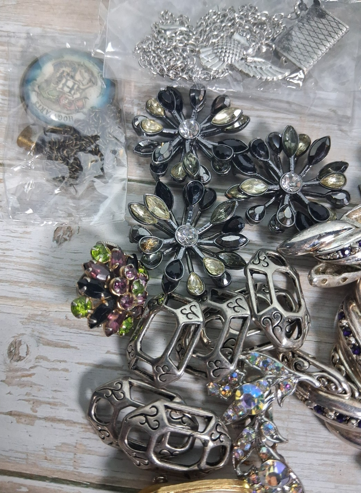 Vintage Unsigned Costume Craft Repurpose Mixed Lot Junk Jewelry Bundle ...