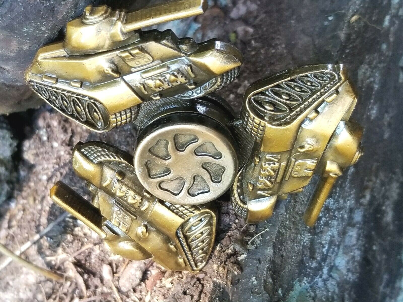 Armored Tanks Metal Hand Fidget Spinner Adults ADHD Toys Kids Army ...