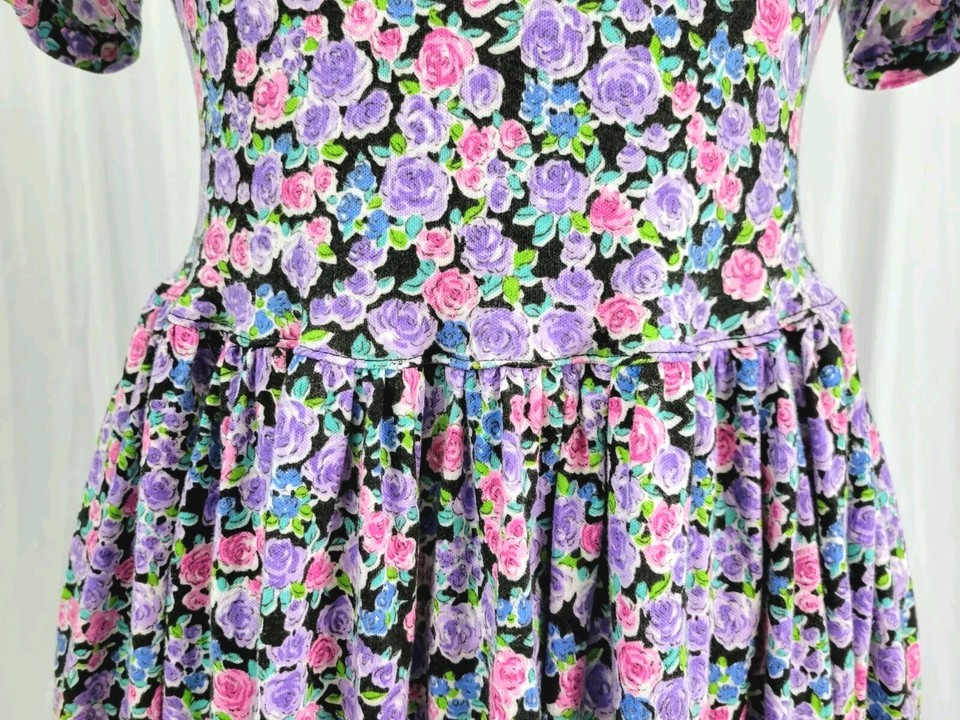Vtg SL Petites Black Knit Dress w Pink/Purp/Blue Florals & Gathered ...