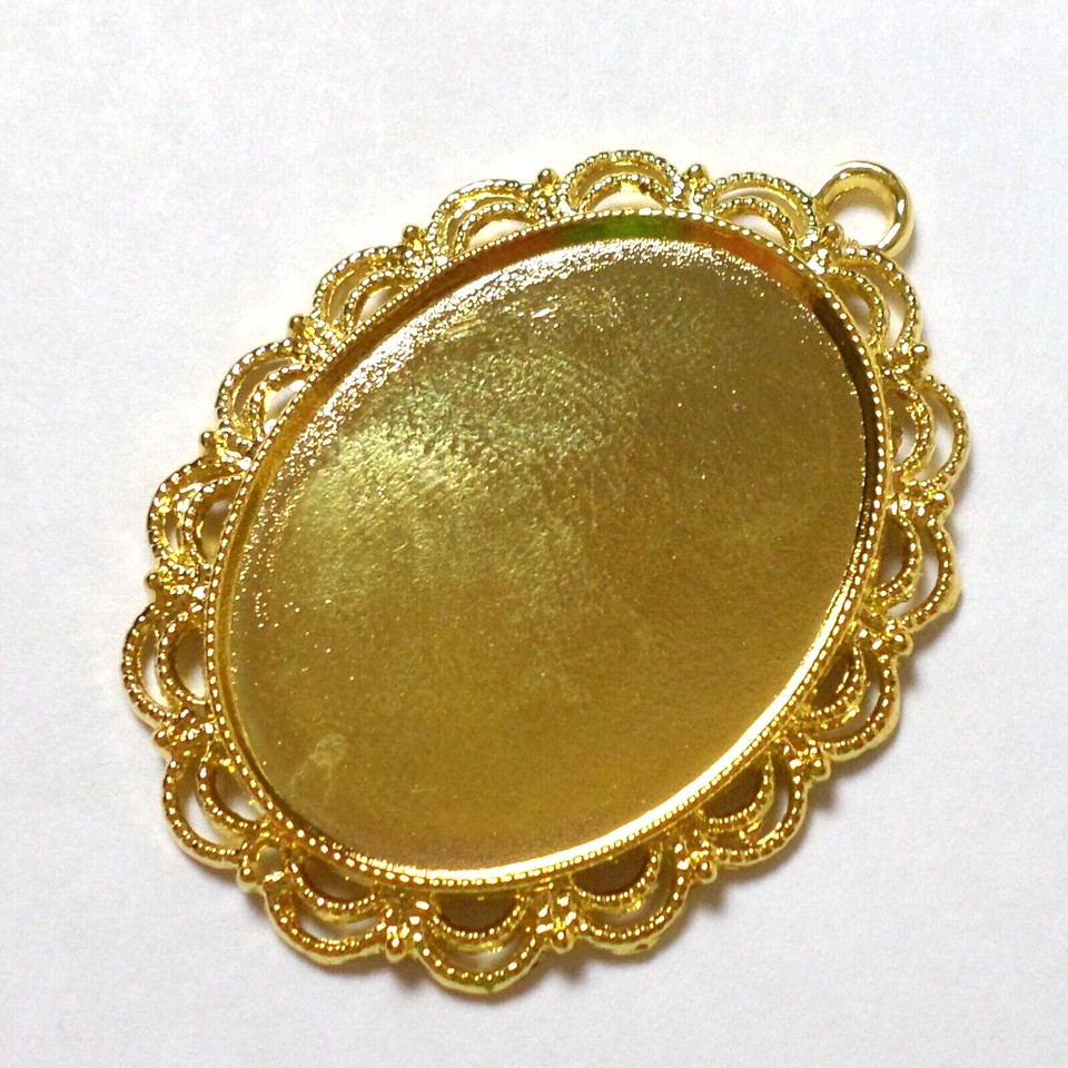 4 of 40x30mm Shiny Gold Victorian with Lacey Oval Edge Ribbon Pendant ...