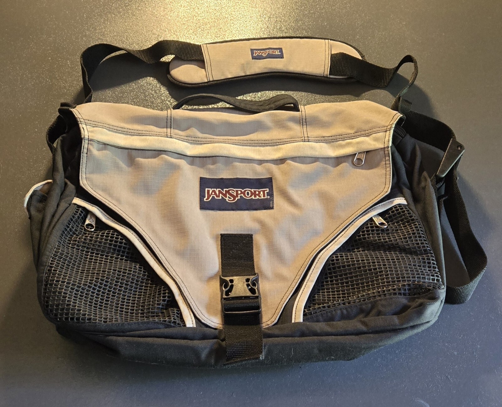 Jansport Large Messenger Bag Style Book Briefcase Org… - Gem