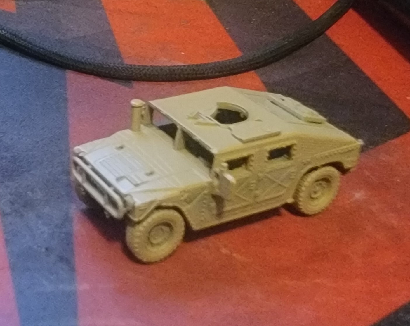 One HO 1/87 scale Humvee with open roof hatch, AC unit, desert tan | eBay
