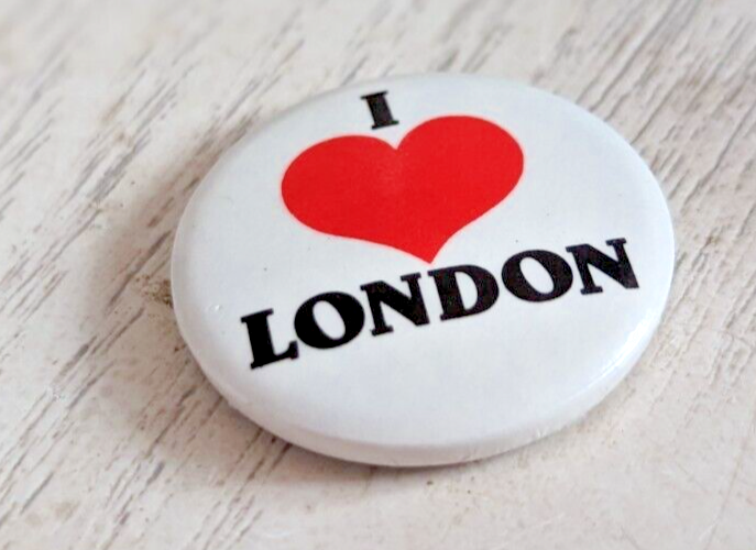 Vintage I Love Heart London 1980's City UK Britain Tower Bridge Badge ...