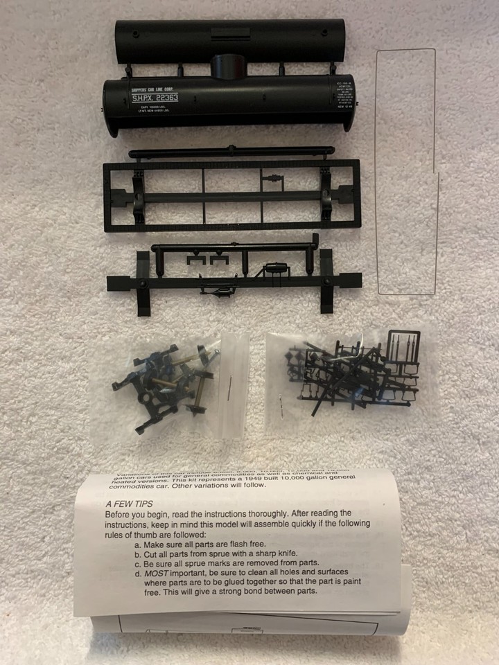 Red Caboose HO Scale Type 103W 10,000 Gallon Tank Car Kits each sold ...