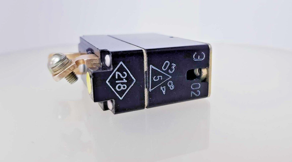 1 x AZS-10 AZS SOVIET 10A 27V 5 Circuit Switch / Fuse Machine / Single ...