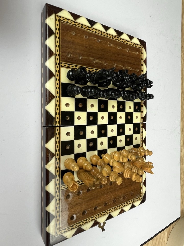 Vintage Folding Travel Peg Chess Set – Wood & Inlay 8”x5” Complete ...