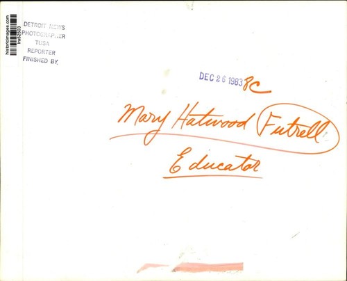 1983 Press Photo Educator Mary Hartwood Futrell speaks during meeting ...