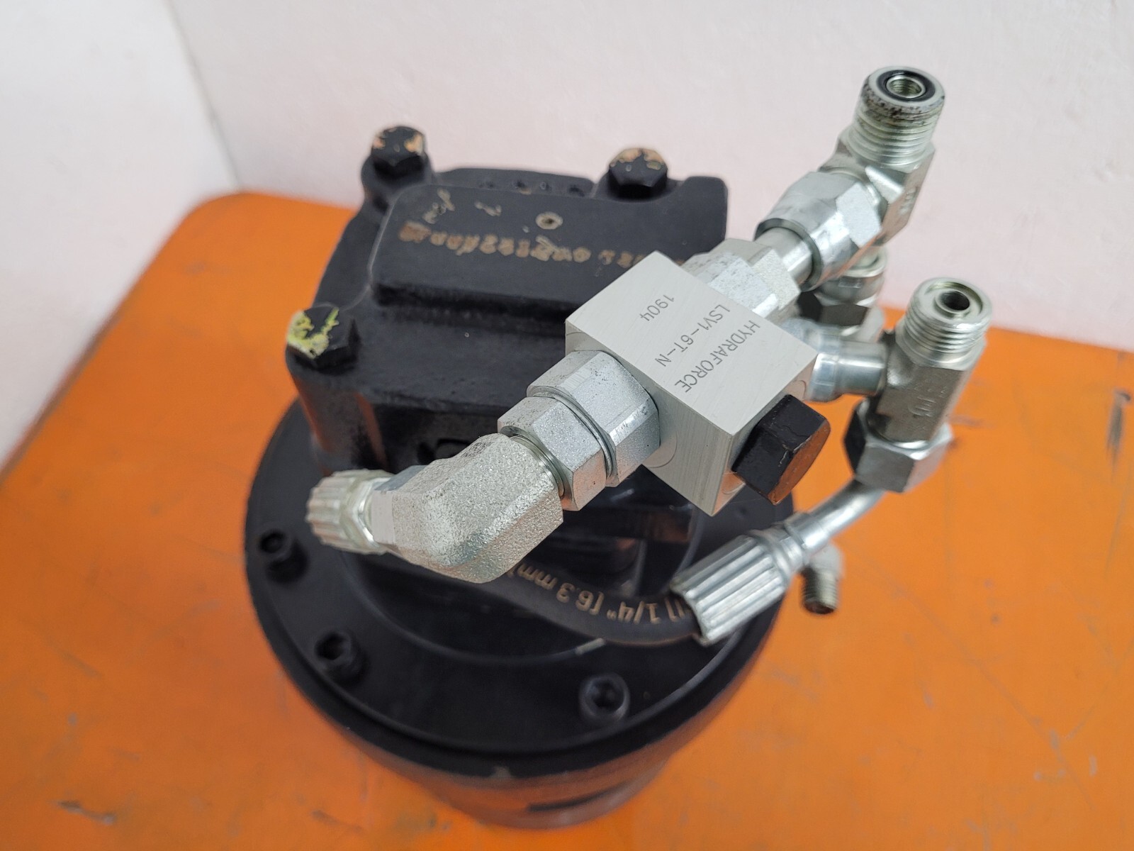 White Drive Products HB Hydraulic Wheel Drive Motor With Holding Brake ...