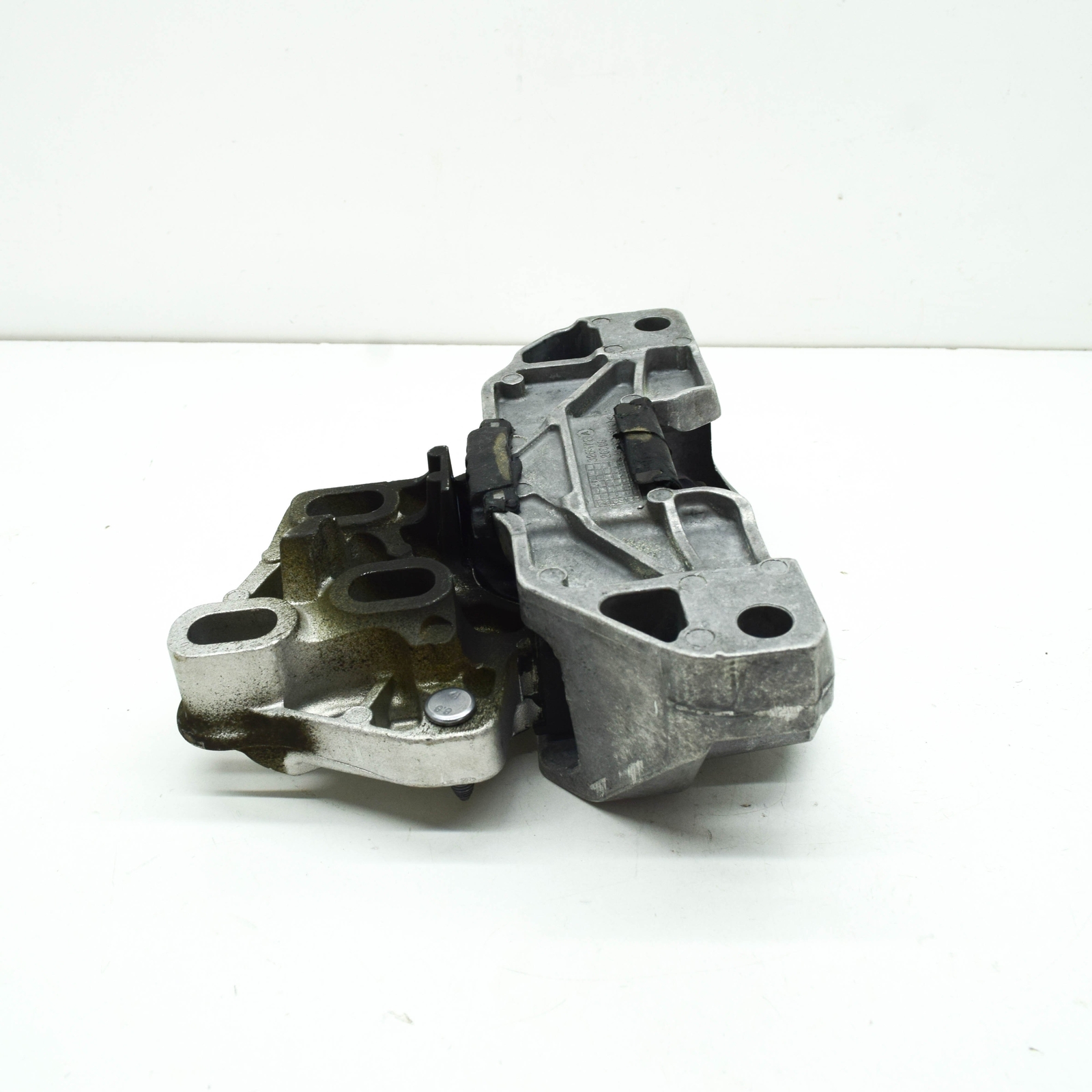 MERCEDES-BENZ CLA C118 Gearbox Left Mount A2472405400 NEW GENUINE | eBay