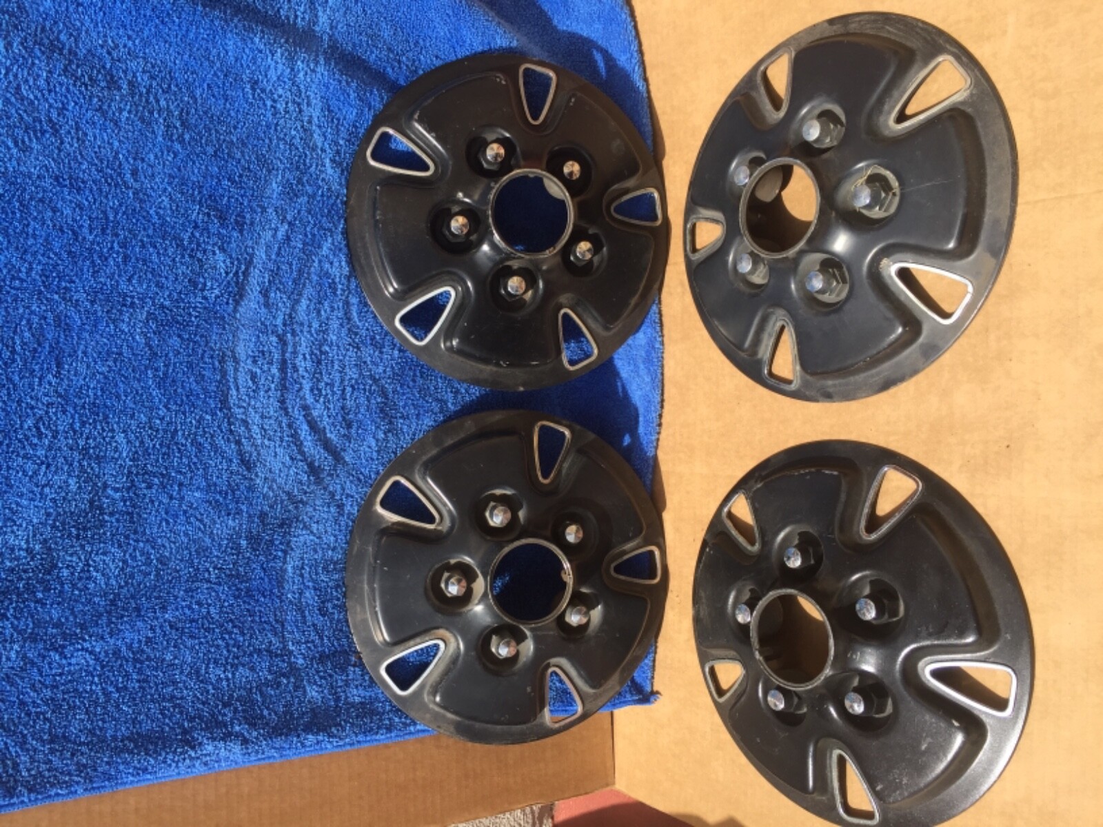 1970 1971 FORD MUSTANG MACH 1 "MAG WHEEL" CENTER CAPS USED OEM 4PCS | eBay
