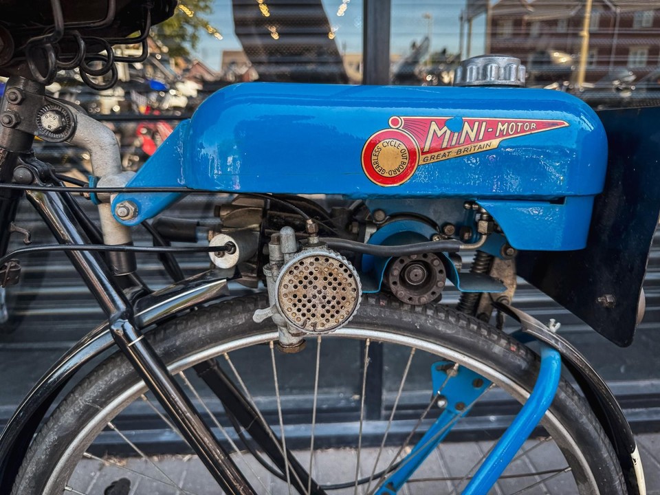 c.1950 Gentleman's Bicycle with 50cc Trojan Mini-Motor Attachment ...