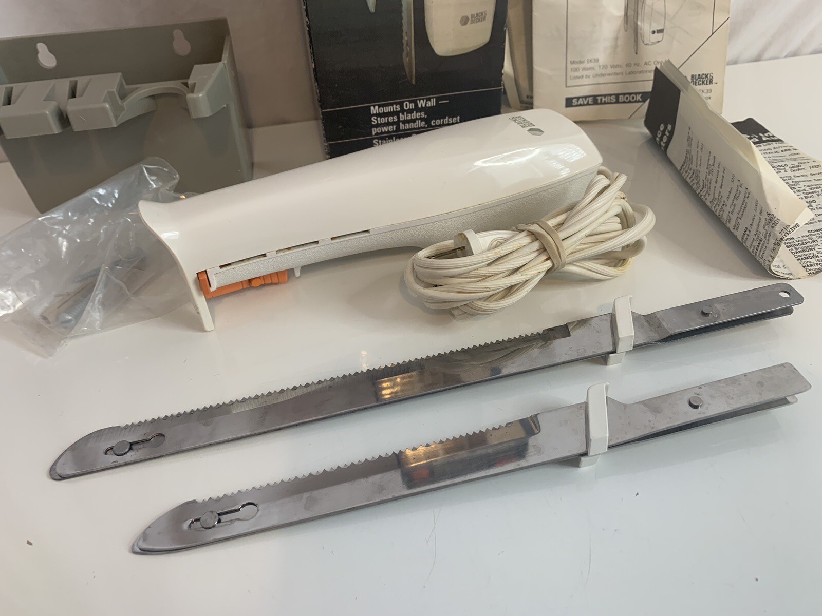 Black & Decker Spacemaker Electric Knife Model EK39 for sale online | eBay