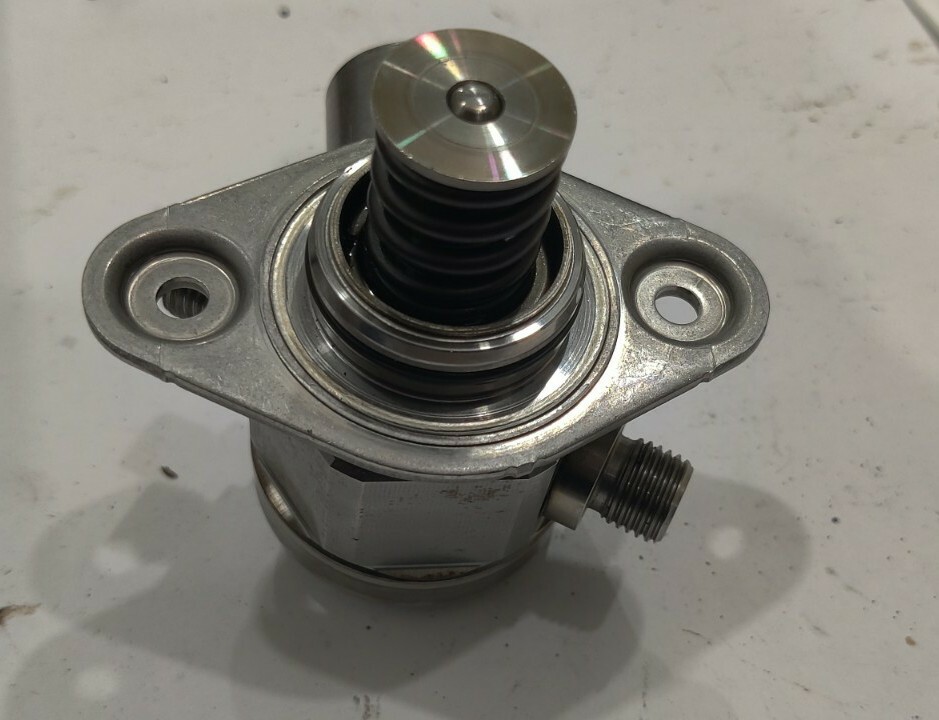 11-15 OEM BMW E88 E92 F30 F10 F12 X1 X6 Engine N55 HPFP High Pressure ...