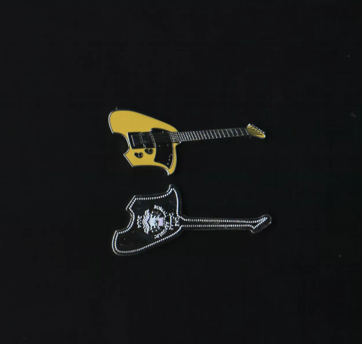 Somalia 1 DOLLAR 2004 x 1 Pcs Silver UNC GUITAR SHAPED Yellow COLOURED ...