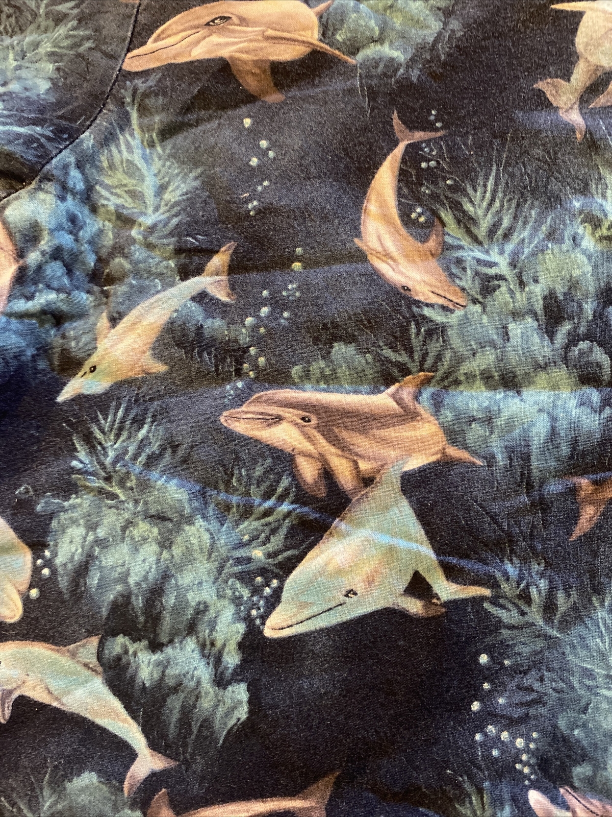 Uniform City Dolphin Scrub Top Unisex Medium | eBay
