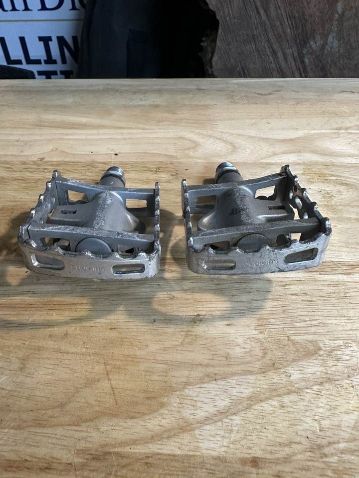 Shimano PD-M324 SPD Clipless Pedal MTB Platform Hybrid 9/16 In Silver ...