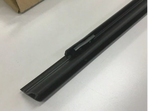 HONDA GENUINE OEM MOLDING, FR. WINDSHIELD UPPER ABA-NA1 NSX, 73151-SL0 ...