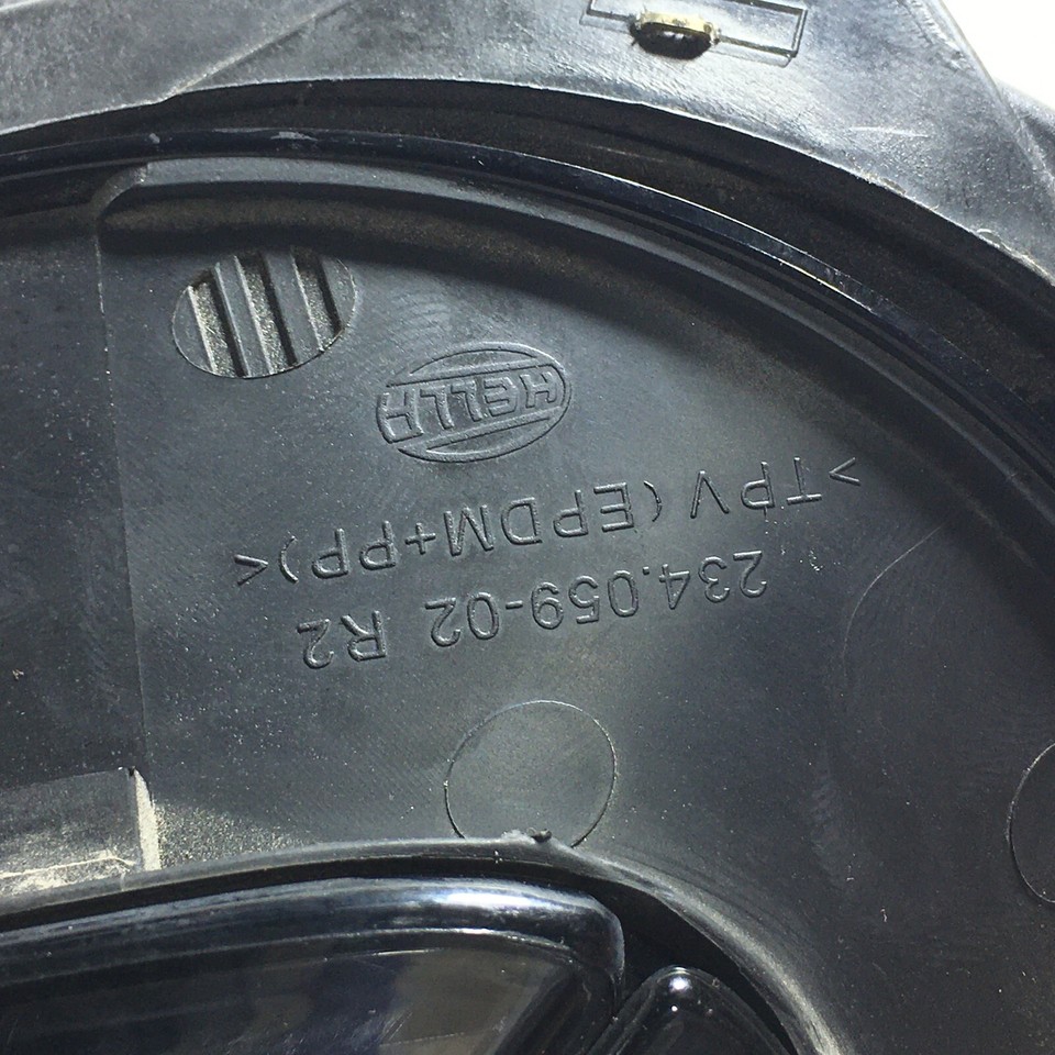 2021-2023 VOLKSWAGEN ATLAS FRONT PASSENGER SIDE HEADLIGHT ASSEMBLY OEM ...