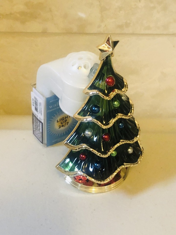 Bath & Body Works CHRISTMAS TREE with TRAIN Wallflowers Nightlight Plug ...