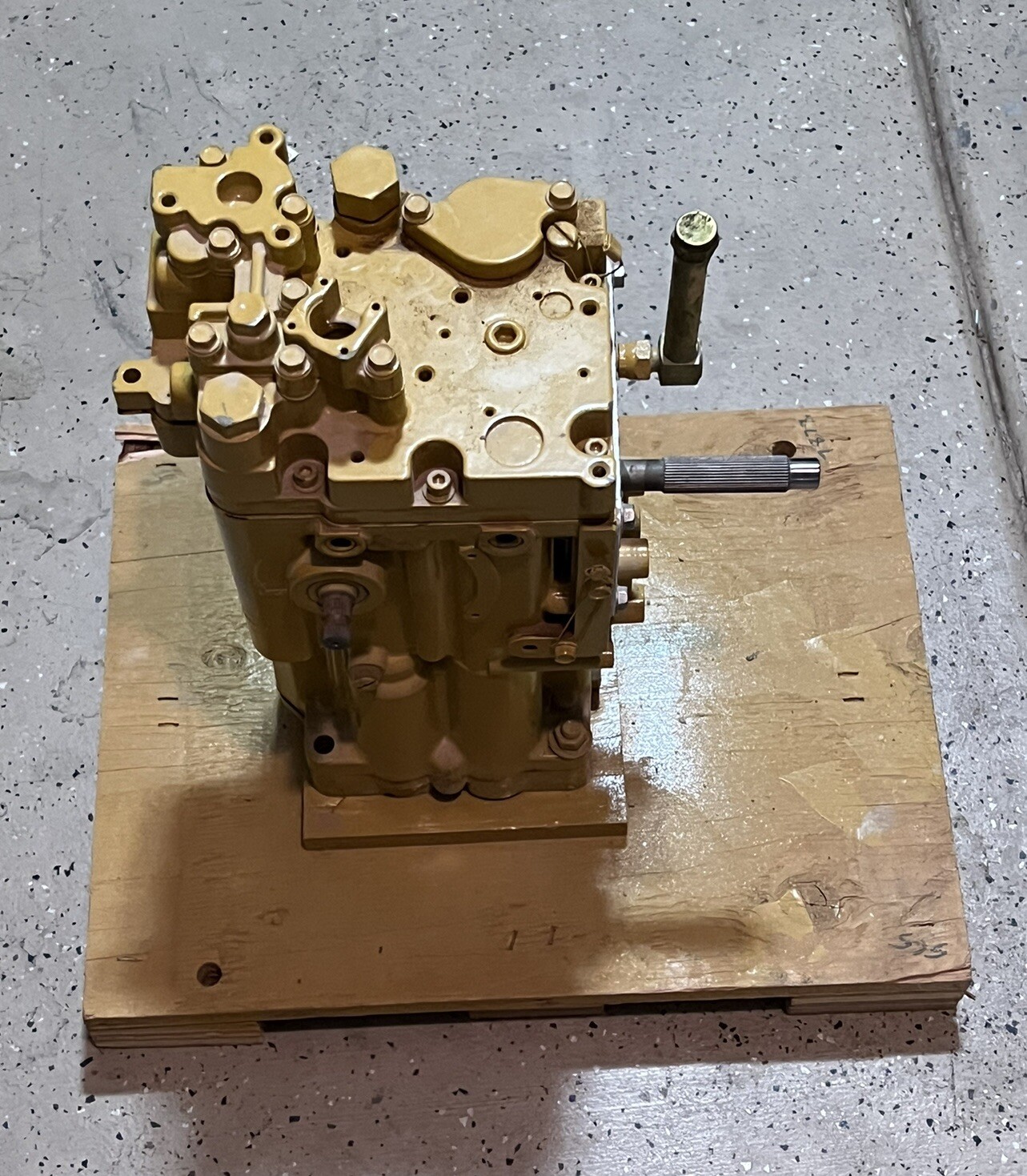 Caterpillar G3516 TA Gas Compression Engine Governor Woodward PN : A ...