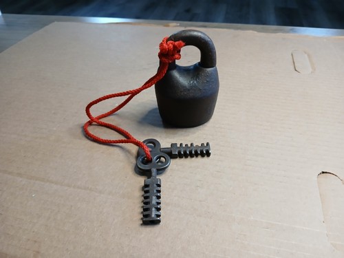 4 1/2" Large Cast Iron Star Lock Works Scandinavian Padlock 1800's w/ 2 ...