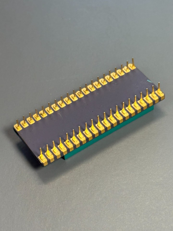 National Semiconductor - 8750 8-bit Microprocessor (87P50) - 8048 ...