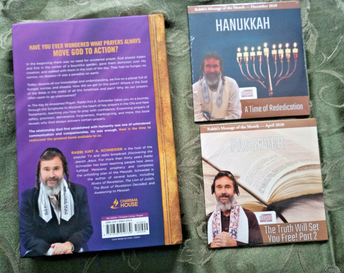 Rabbi Schneider Live In A Big House